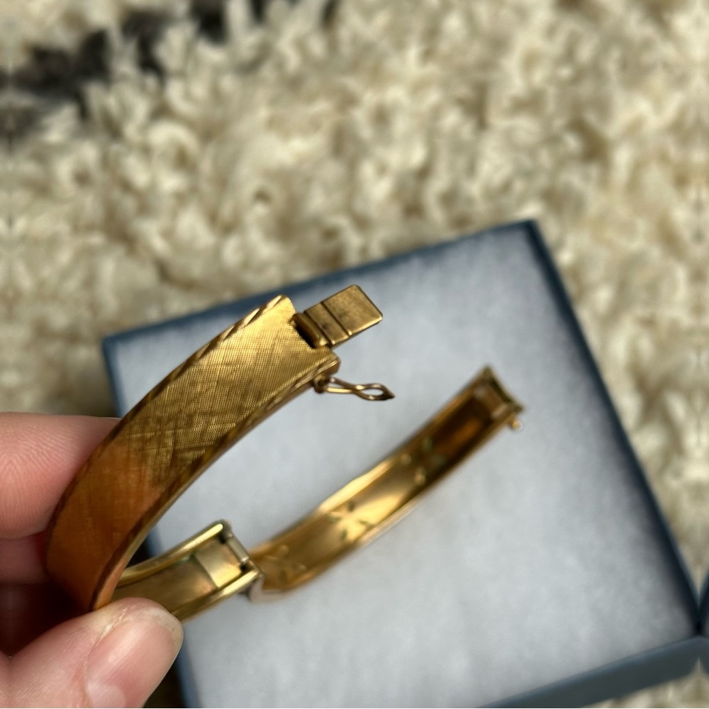 Vintage 2k Gf Gold Bangle Bracelet - Gem